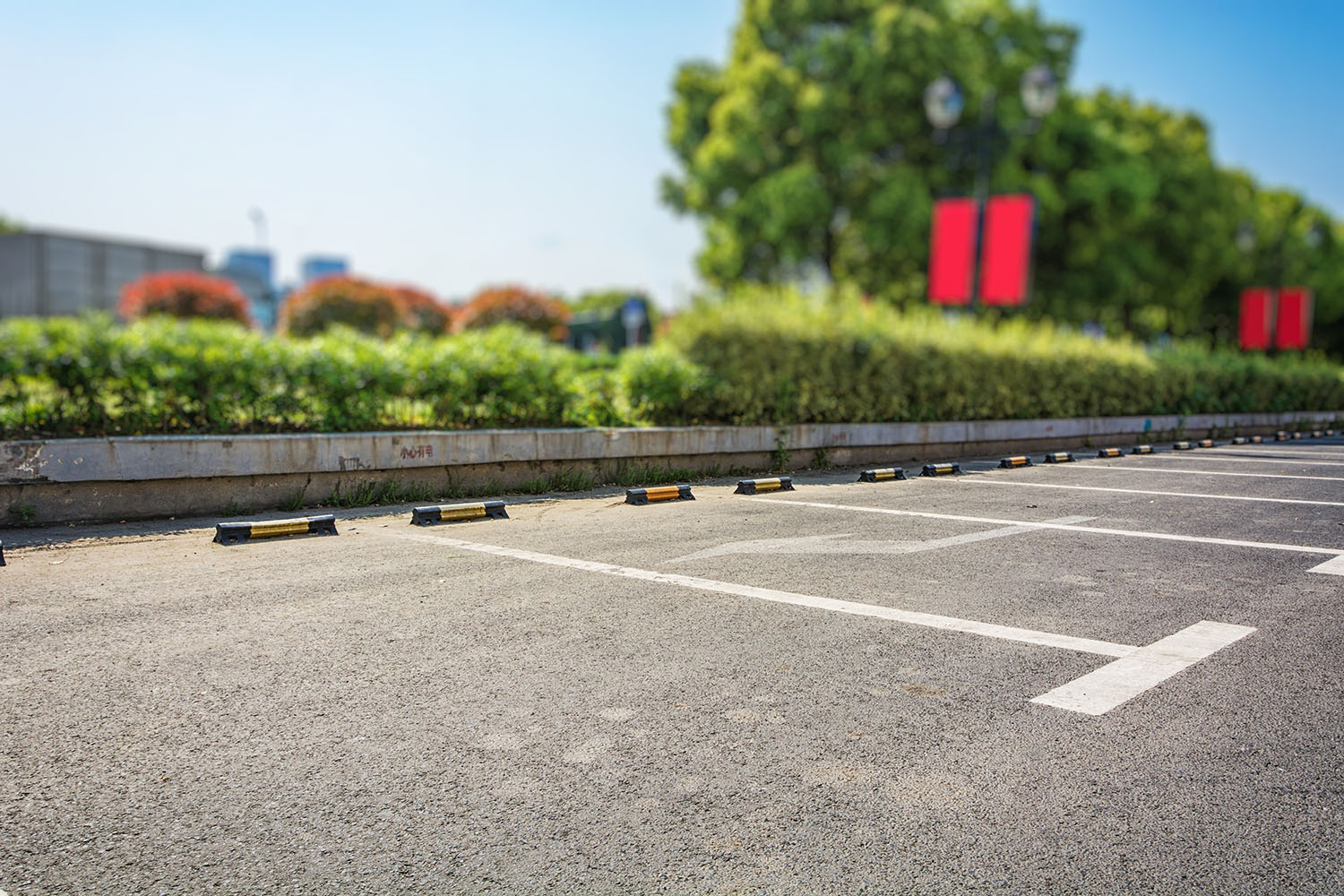 The True Cost of Neglecting Parking Lot Maintenance for Commercial ...